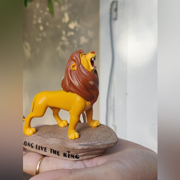 Disney | Art | Mufasa Statue By Disneyoriginal | Poshmark
